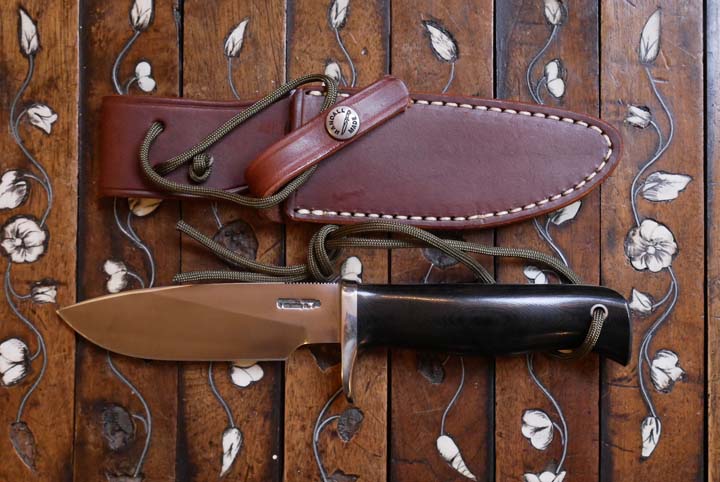 Modèle 28 - Black micarta et garde maillechort Randall knives